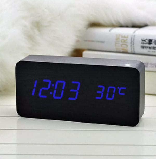 Geet London :: Black wood with blue light